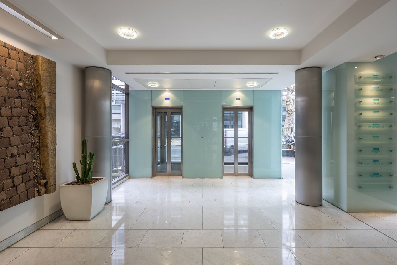 The Triangle – Lobby (4) | Romulus Construction
